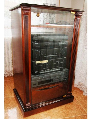 VITRINA: MUEBLE PARA CADENA MUSICAL